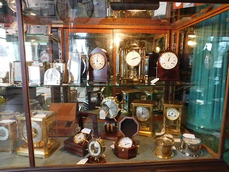 Large selection of quartz Shelve clock - Clocks by Christopher